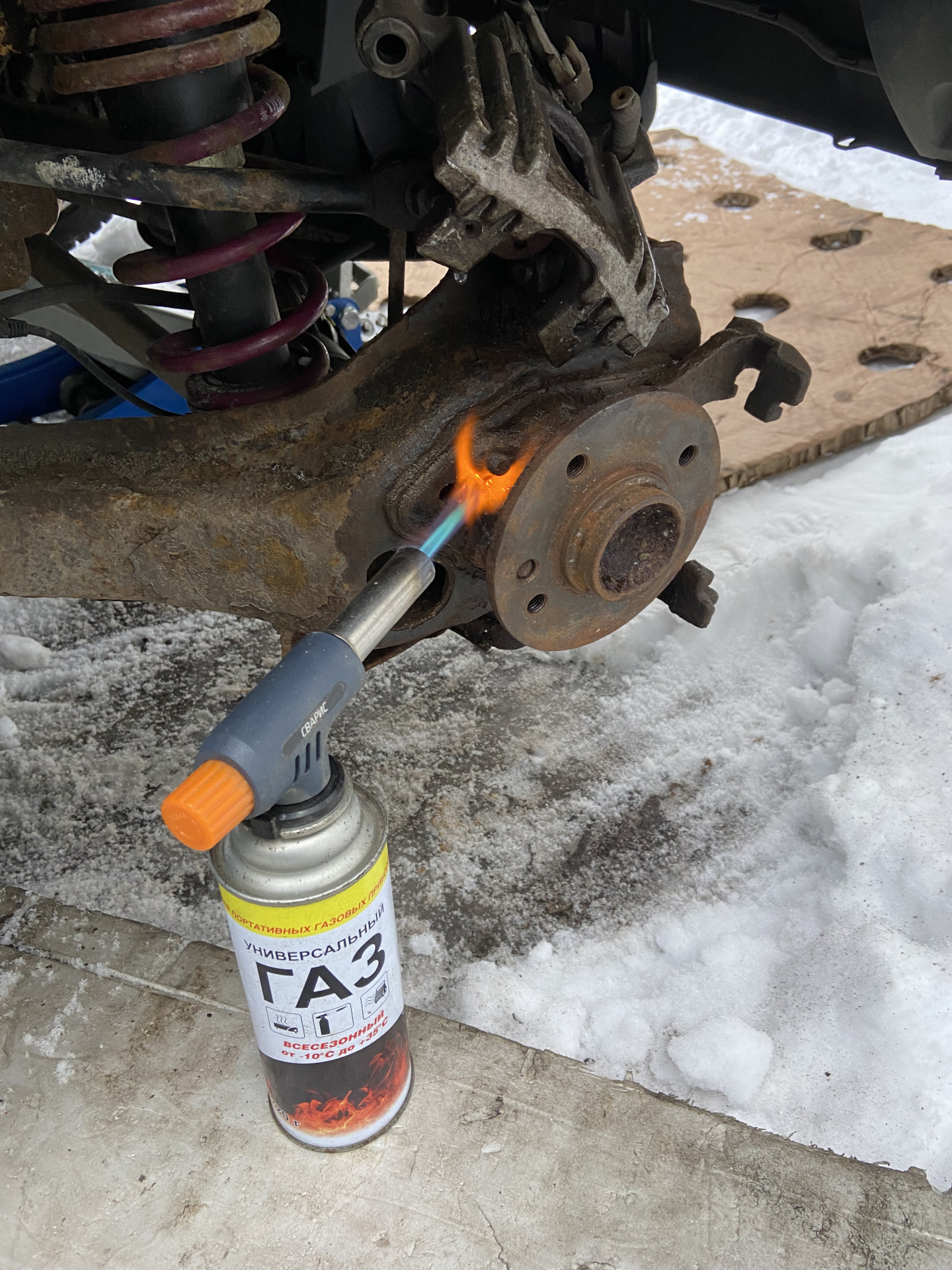 Заклинивший суппорт убил колодки и диск. — MINI Cooper Mk I, 1,6 л ...