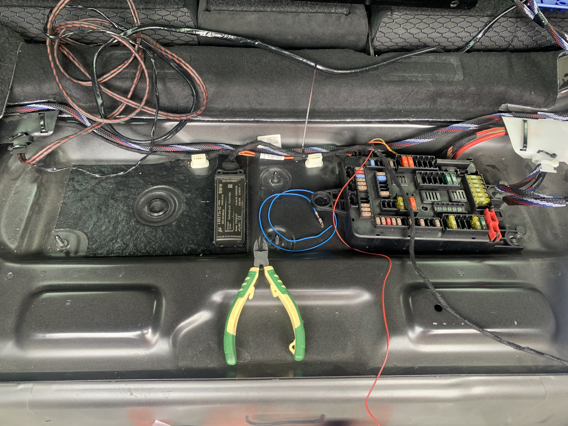 Установка RDC на F30 — BMW 3 series (F30), 2 л, 2013 года | своими ...