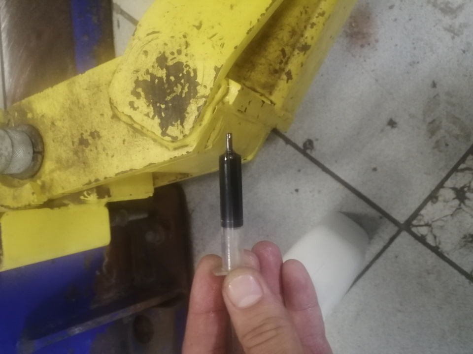 Пробег 203 тыс км. Замена масла в трансмиссии. — Volkswagen Touareg (3G ...