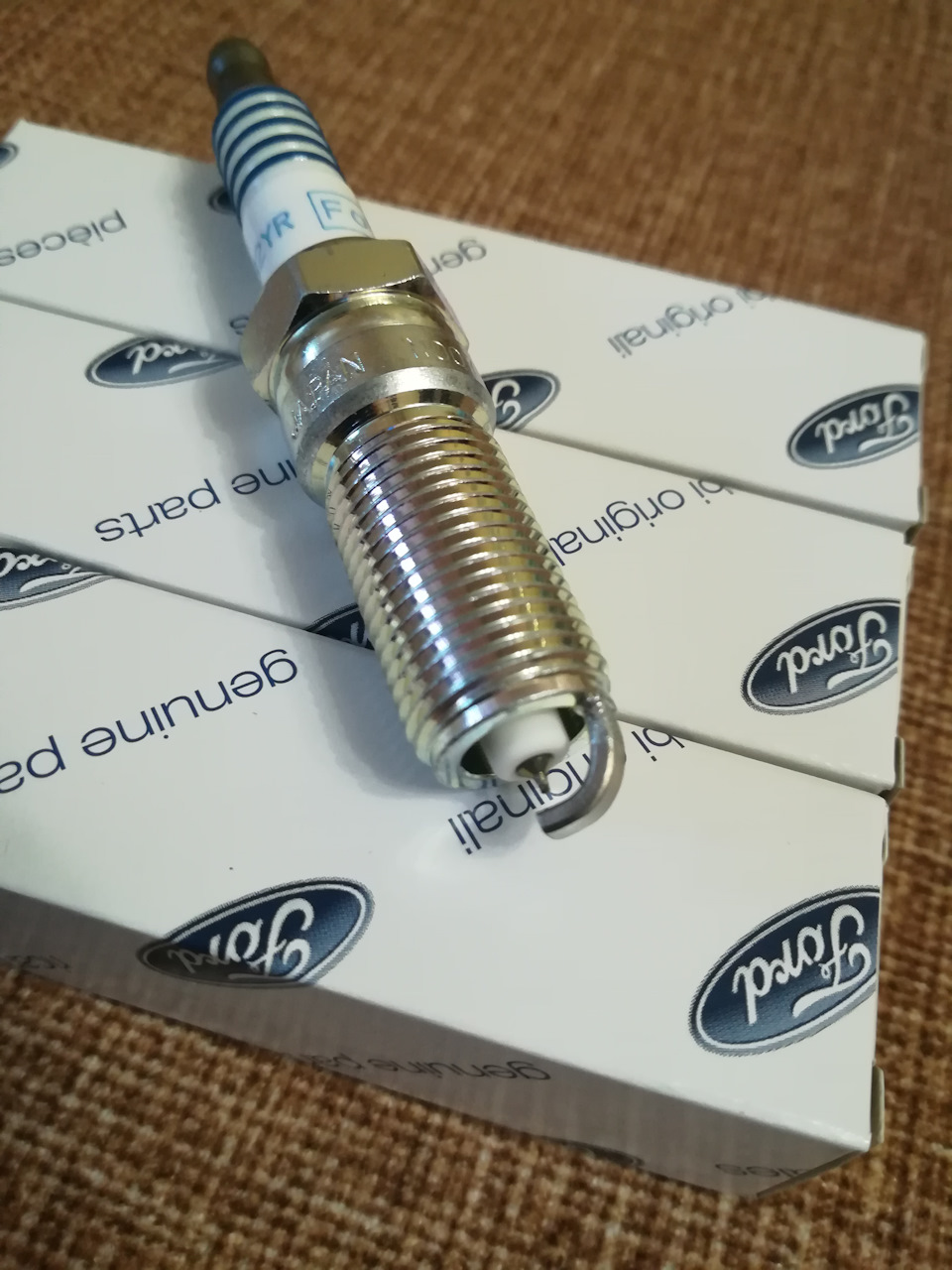 21. Свечи зажигания FORD 5 158 132 — бортжурнал Mazda 6 II (GH) White ...