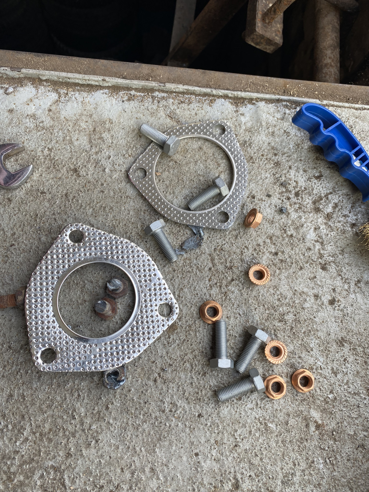 Ремонт выхлопной системы. — Chevrolet Lacetti SW, 1,6 л, 2012 года ...