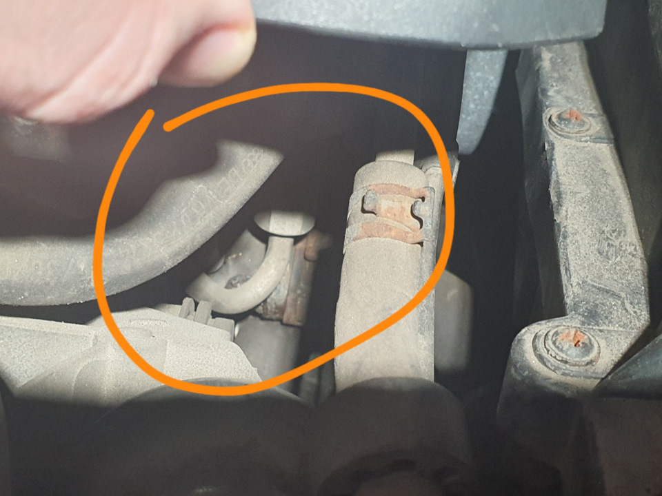 Замена фланца 06J 121 132 G — Volkswagen Passat B6, 1,8 л, 2008 года ...