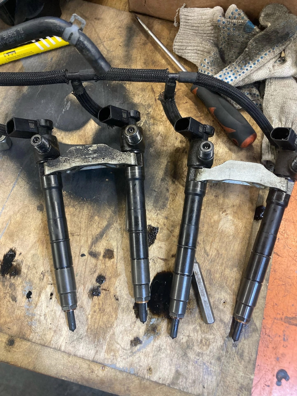 Устранение течи масла. Замена клапанной крышки на моторе CXXB ...