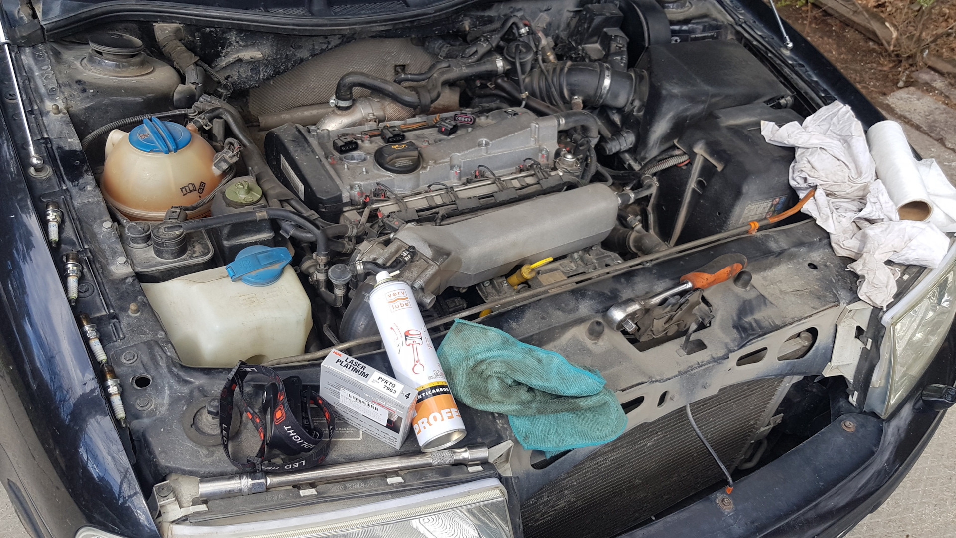 Замена прокладки 1.8t 20v, свечей PFR7Q — Skoda Octavia A4 Mk1, 1,8 л ...