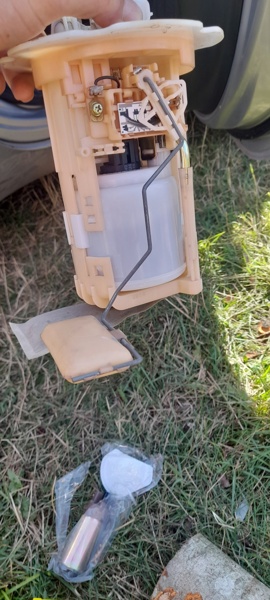 Ремонт бензонасоса — Nissan Primera (P12), 1,8 л, 2002 года | поломка ...