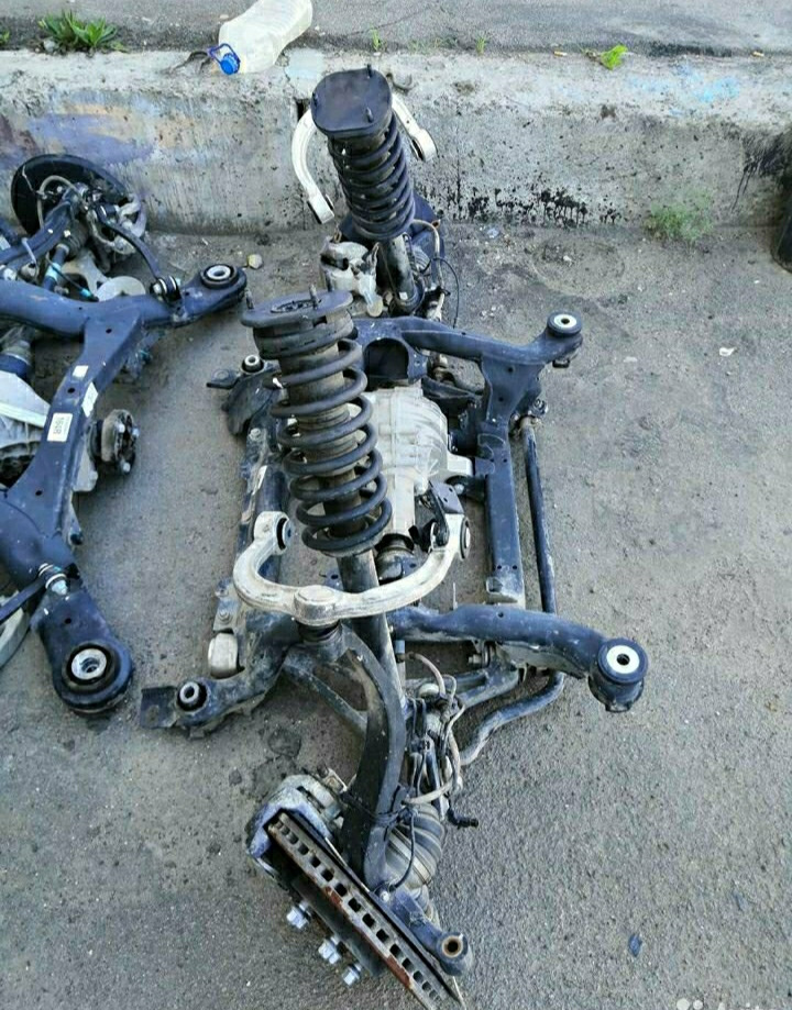 Подрамники ML, GL w164 на G-class w460 — Mercedes-Benz G-Class (W460 ...