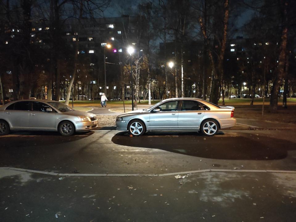 Замена водительского стеклоподъемника — Volvo S80 (1G), 2,5 л, 2005 ...