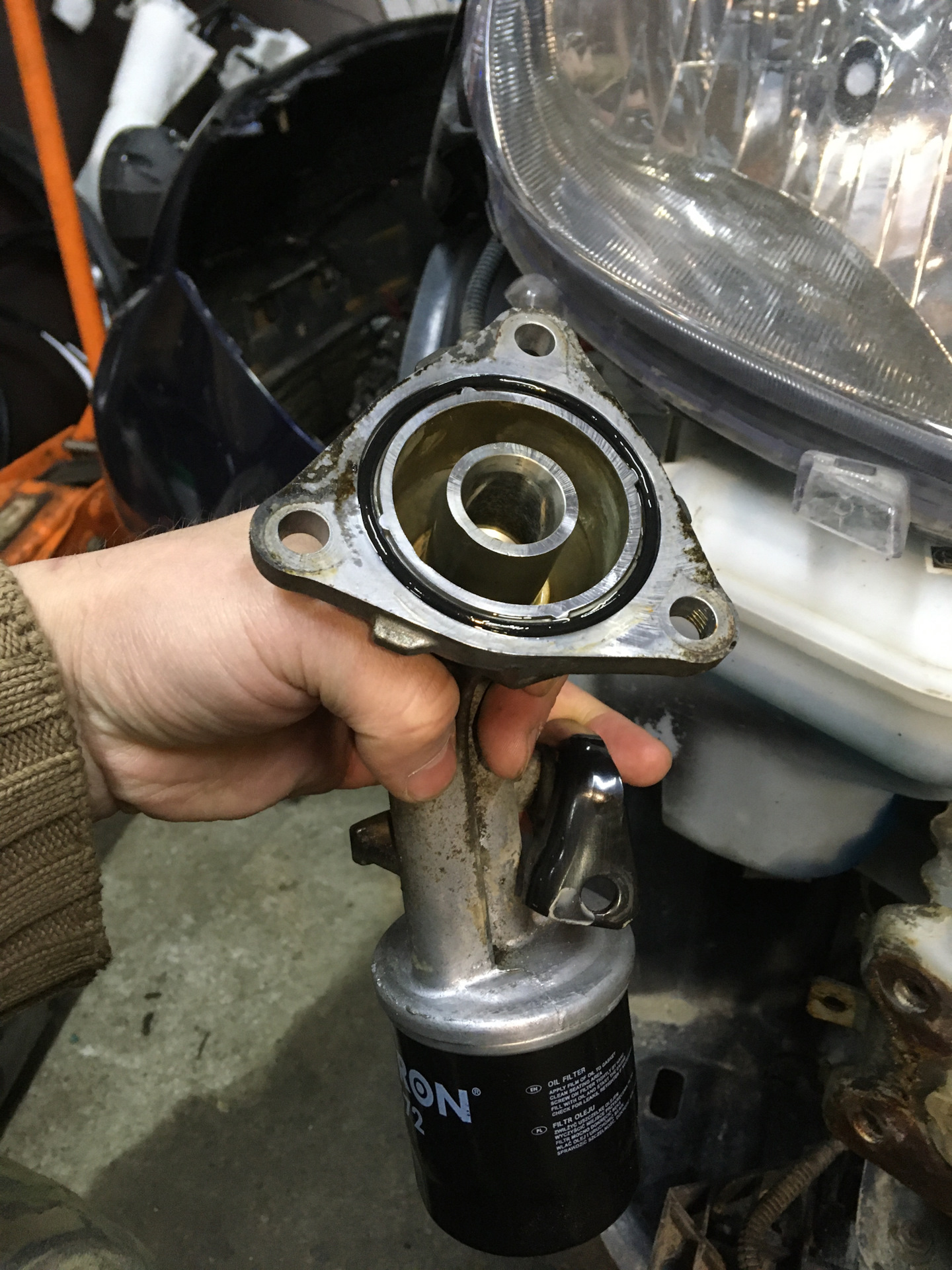 Устранение течи из-под кронштейна масляного фильтра — Toyota Yaris (p2 ...
