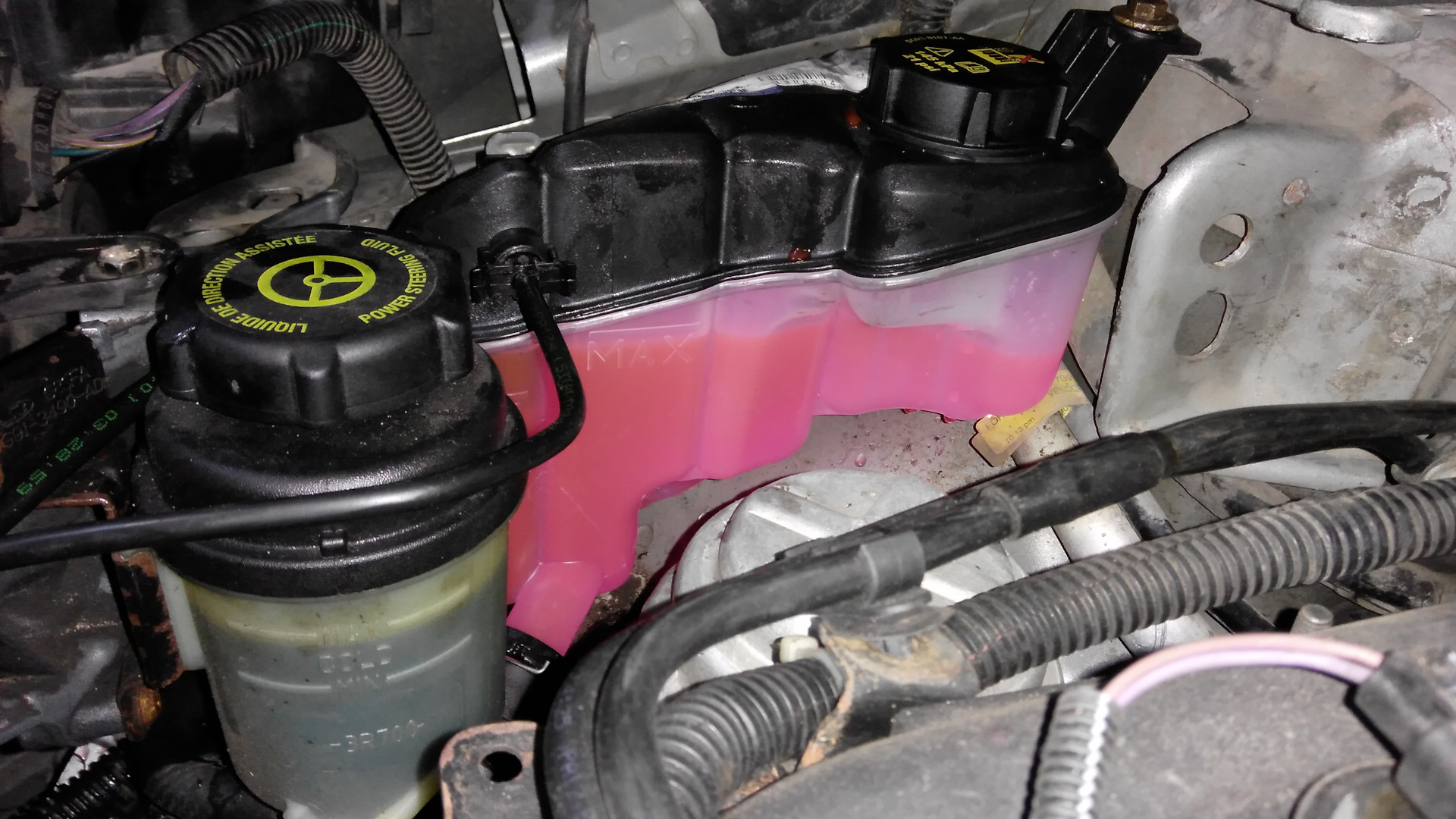 Радиатор — Ford Galaxy (Mk III), 2,3 л, 2010 года | запчасти | DRIVE2