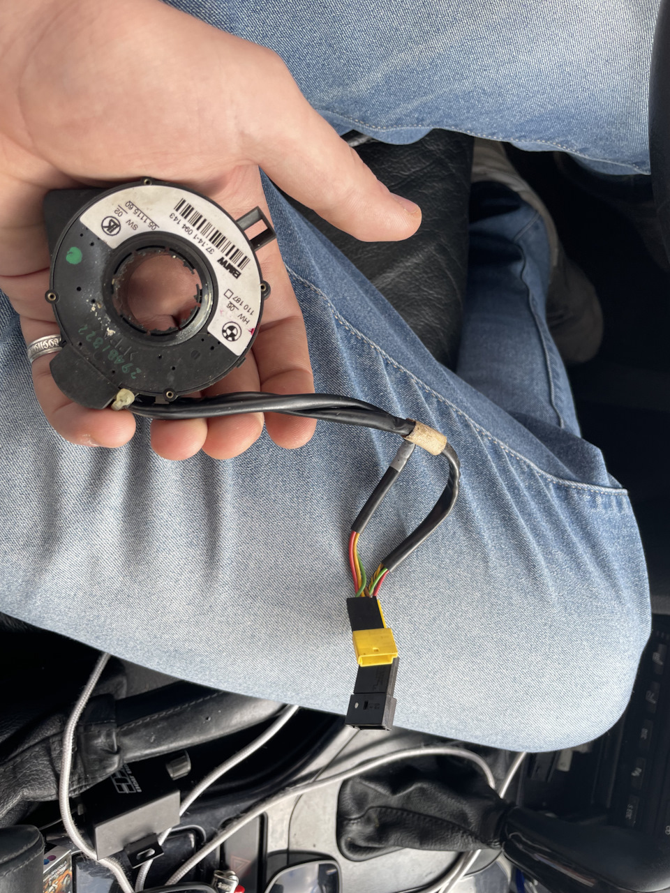 37141094143 Датчик угла поворота рулевого колеса BMW | Запчасти на DRIVE2