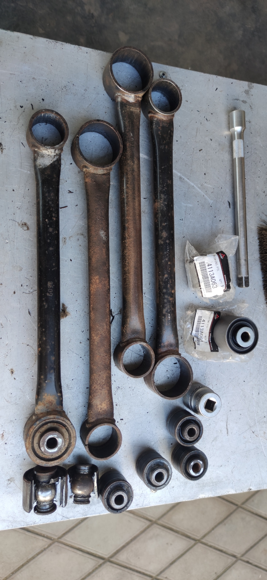 Замена шаровых в задних поперечных рычагах Evo X — Mitsubishi Lancer ...