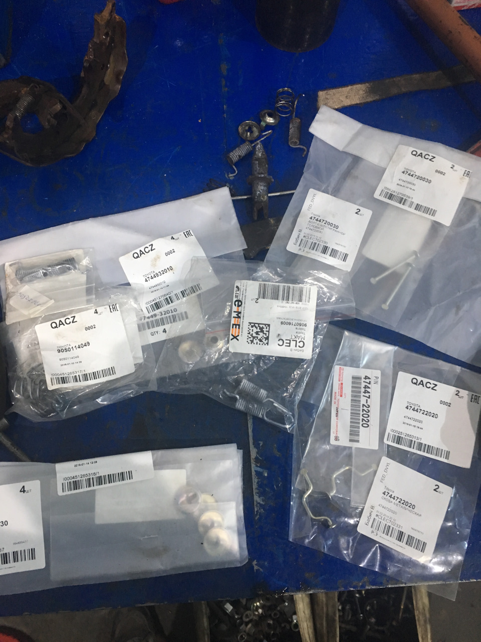 9050716009 Пружина тормозных колодок TOYOTA LEXUS | Запчасти на DRIVE2