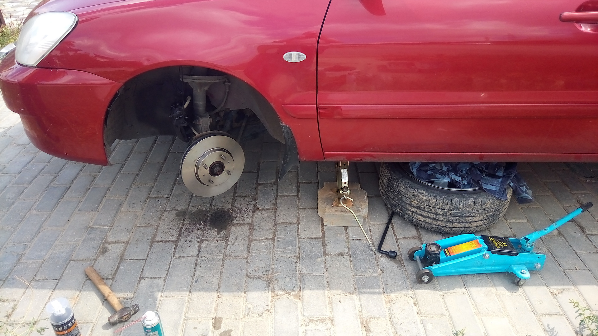 Передние диски NK и колодки Hi-Q — Mitsubishi Lancer IX, 1,6 л, 2006 ...