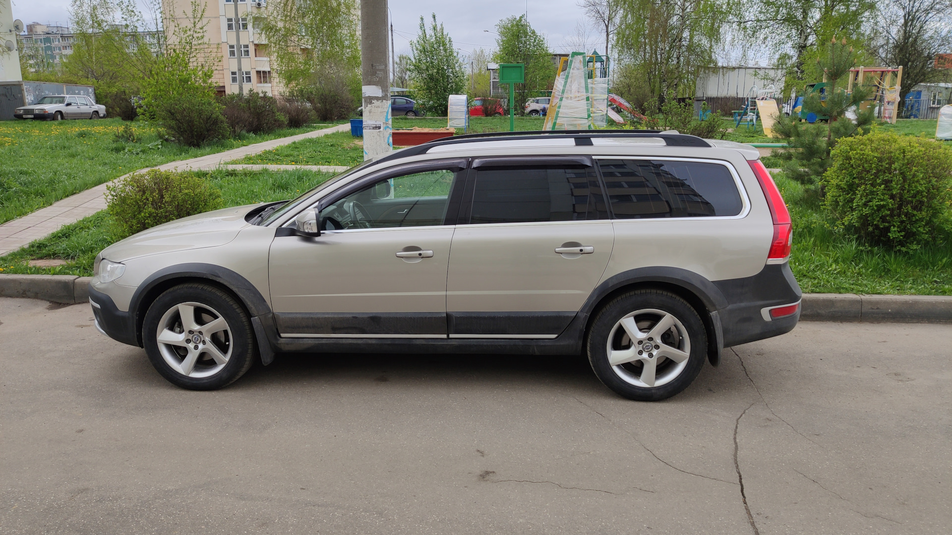 Volvo XC70 III 2.4 дизельный 2014 | Фрэнк на DRIVE2
