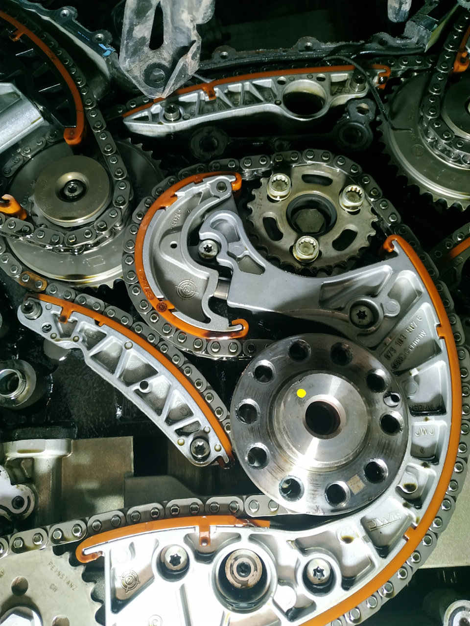 Замена комплекта цепи — Audi Q7 (1G), 3 л, 2007 года | своими руками ...
