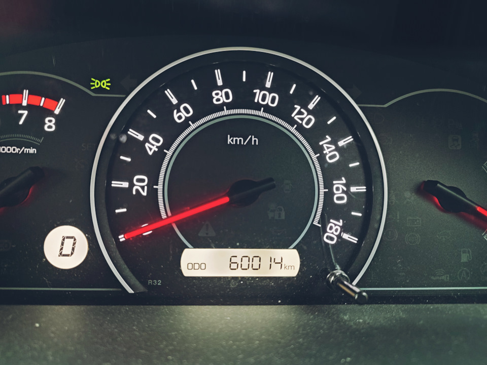 60'000 км — Масло и тормоза — Toyota Voxy (3G), 2 л, 2019 года ...