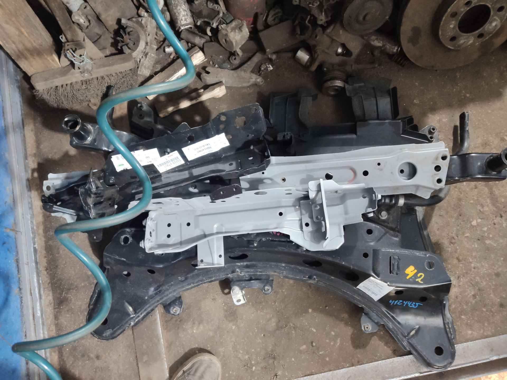 предсборка — Toyota Prius (50), 1,8 л, 2019 года | запчасти | DRIVE2