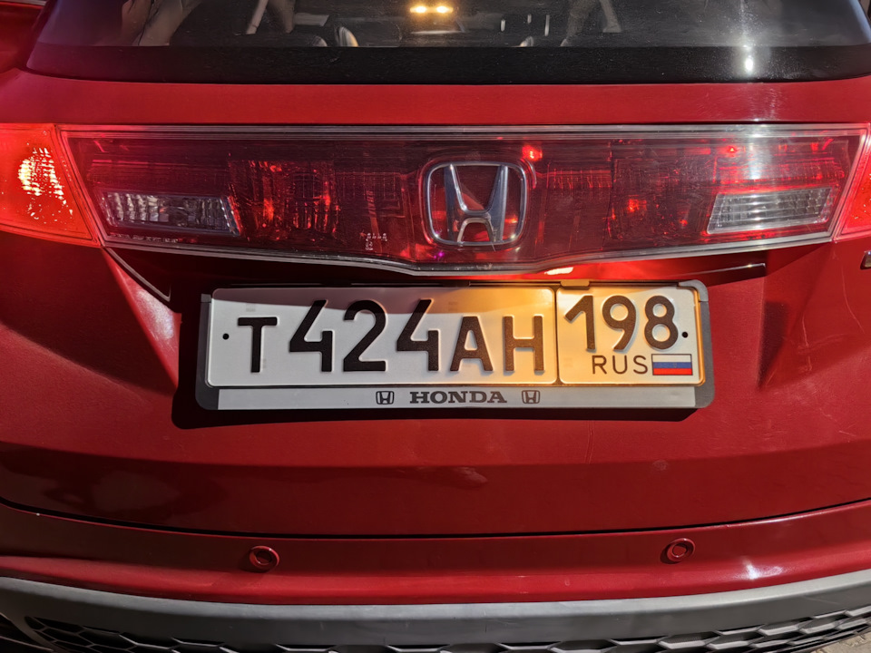 Подсветка номера. — Honda Civic Hatchback (8G), 1,8 л, 2008 года ...