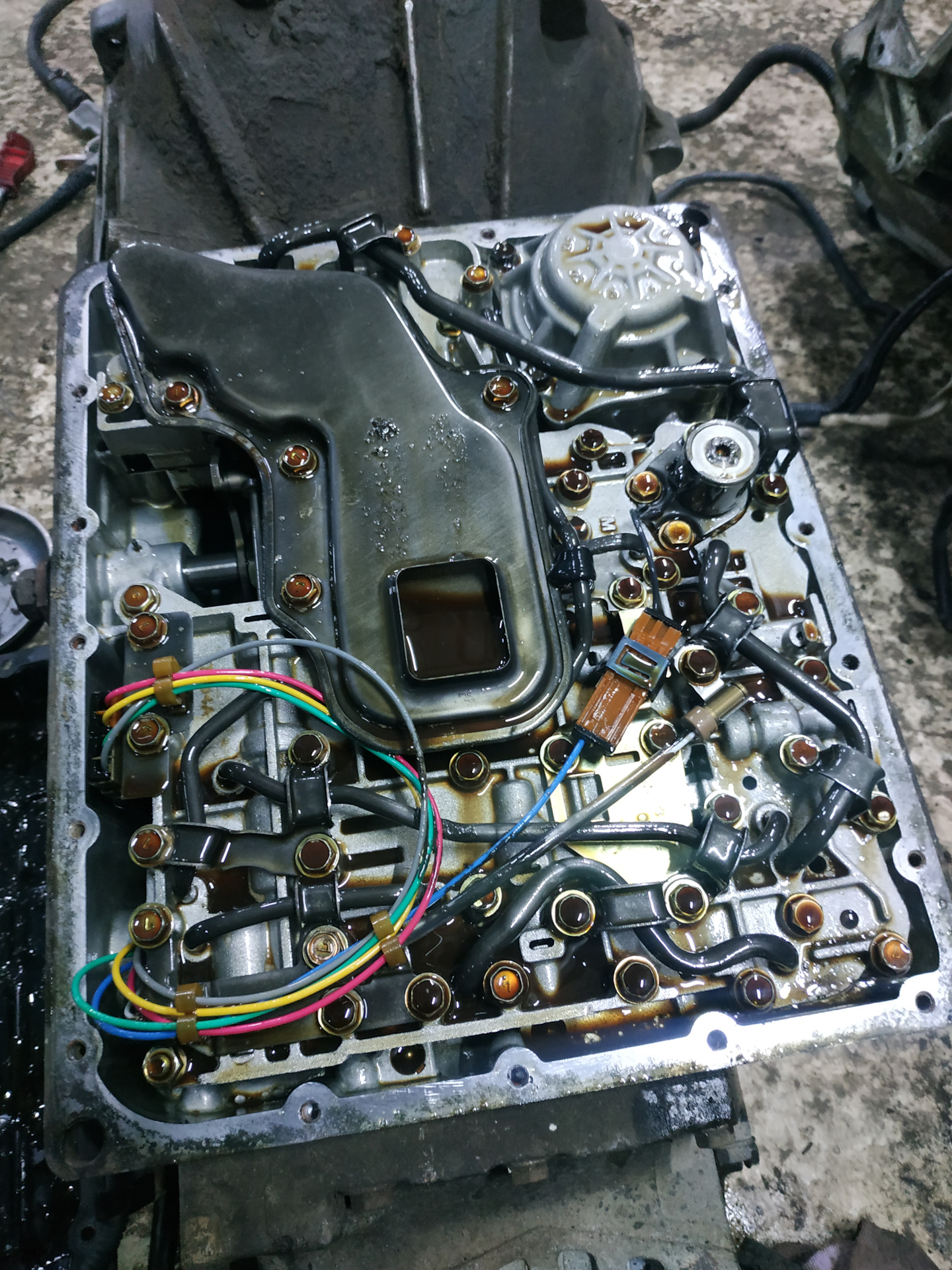 Вот такие мы красивые и хромые… — Nissan Cedric (7G), 2 л, 2001 года | поломка | DRIVE2