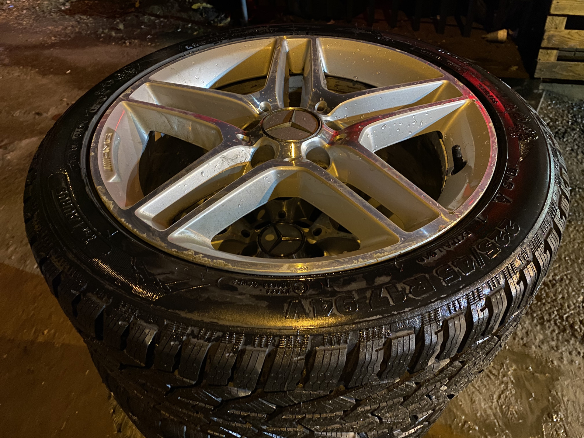 Taurus Winter 225/45/17 — Mercedes-Benz C-Class (W204), 1,8 л, 2012 ...