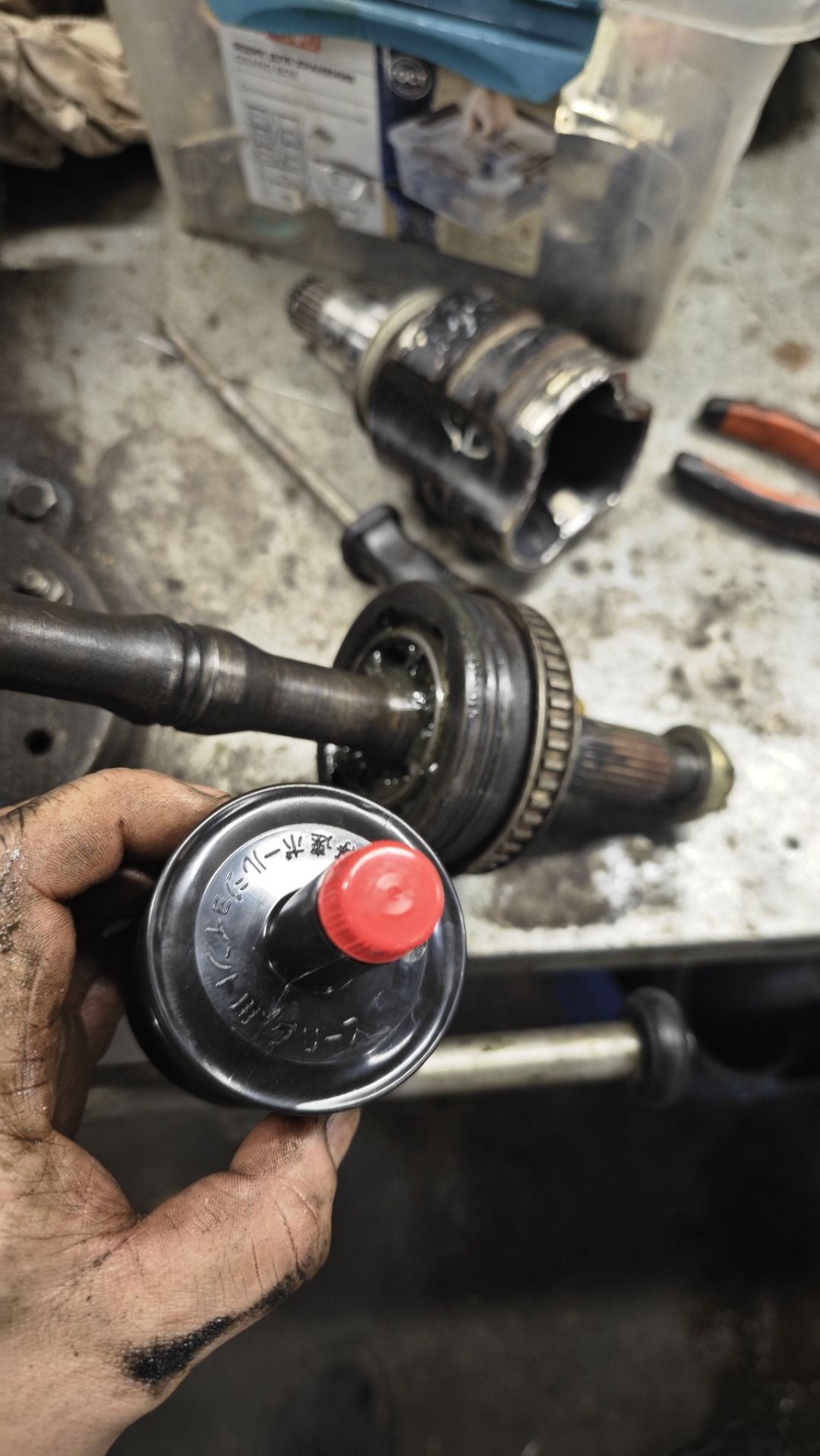 24. Замена привода, пыльников, сальника привода. — Toyota Corolla (100 ...