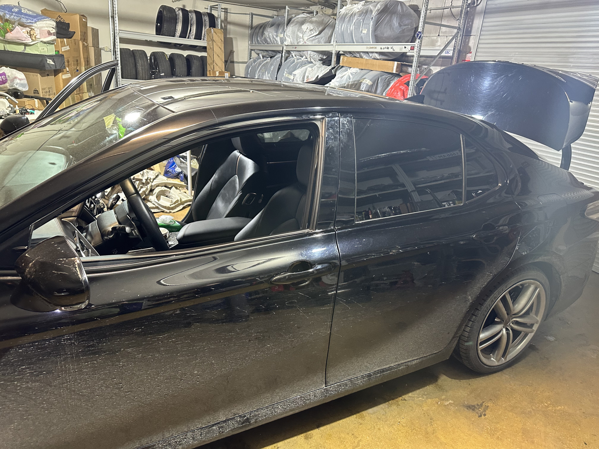 Черные молдинги, ОРИГИНАЛ!) — Toyota Camry (XV70), 3,5 л, 2019 года ...
