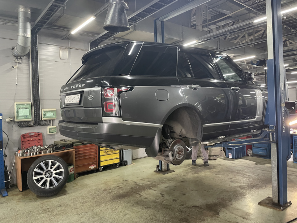 Чуть прошлись по подвесочке — Land Rover Range Rover (4G), 3 л, 2014 ...