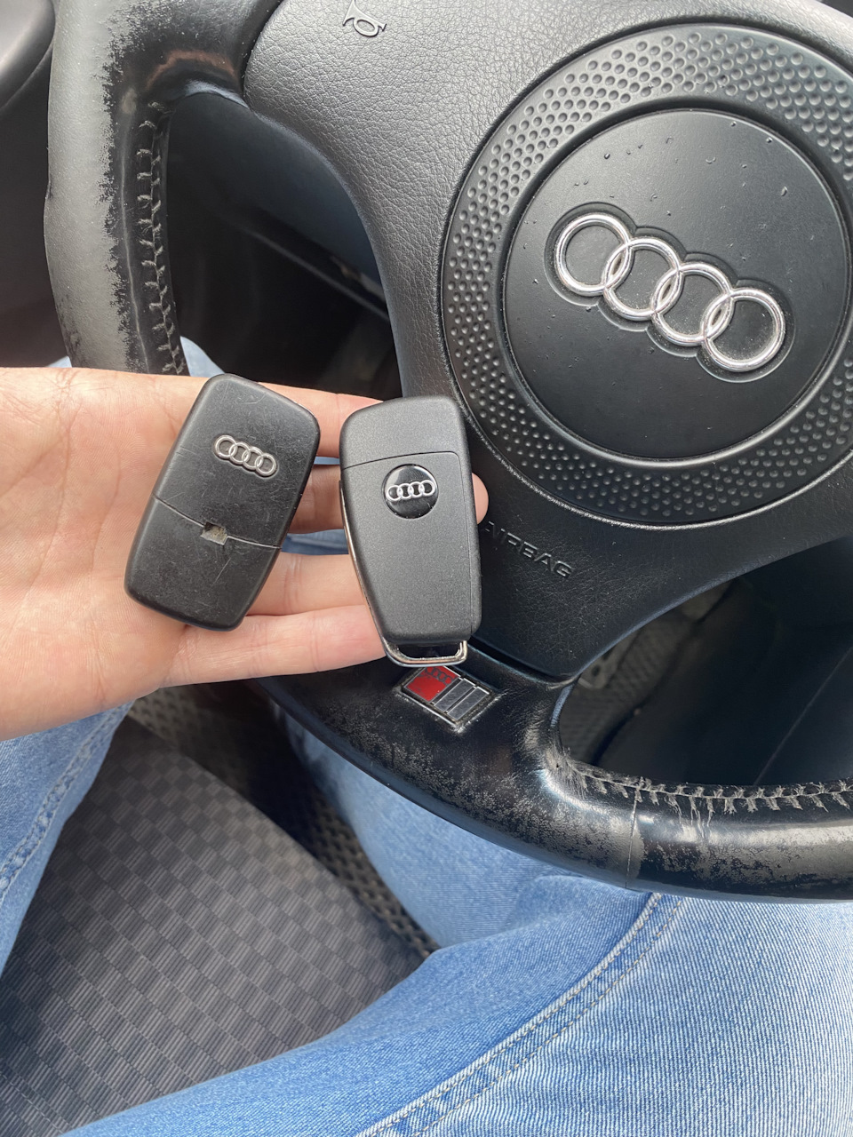 Ключи — Audi A4 (B5), 1,8 л, 2000 года | аксессуары | DRIVE2