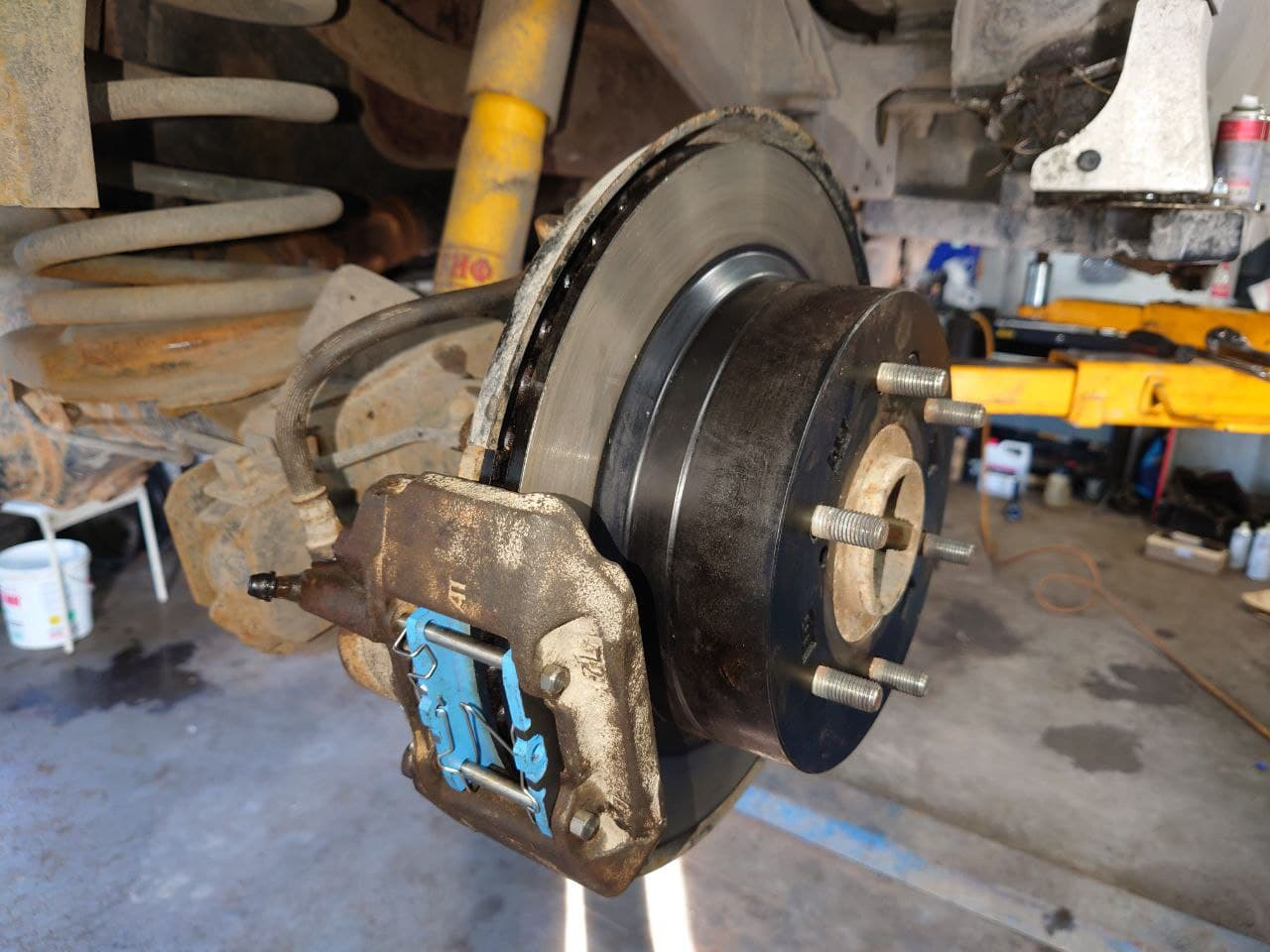 Ревизия тормозов. 83 000 км — Mitsubishi Pajero Sport (3G), 2,4 л, 2017 ...