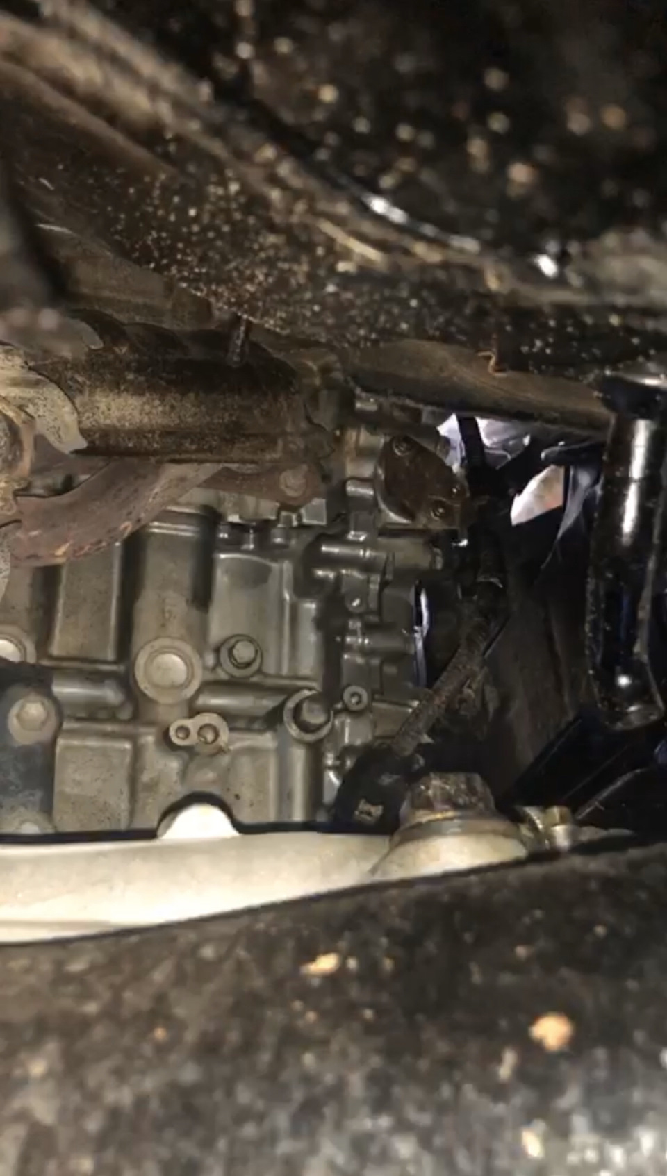 Переуплотнение крышки ГРМ/ТО-85 — Toyota Avensis III, 1,8 л, 2012 года ...