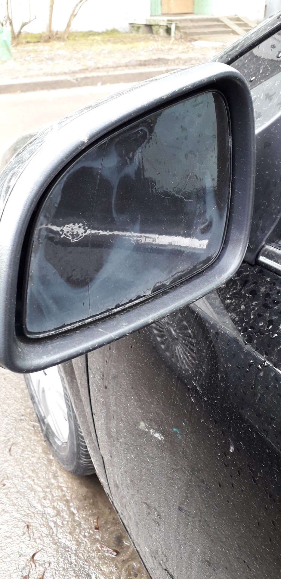 Отклеился зеркальный элемент. — Opel Astra H GTC, 1,6 л, 2010 года ...