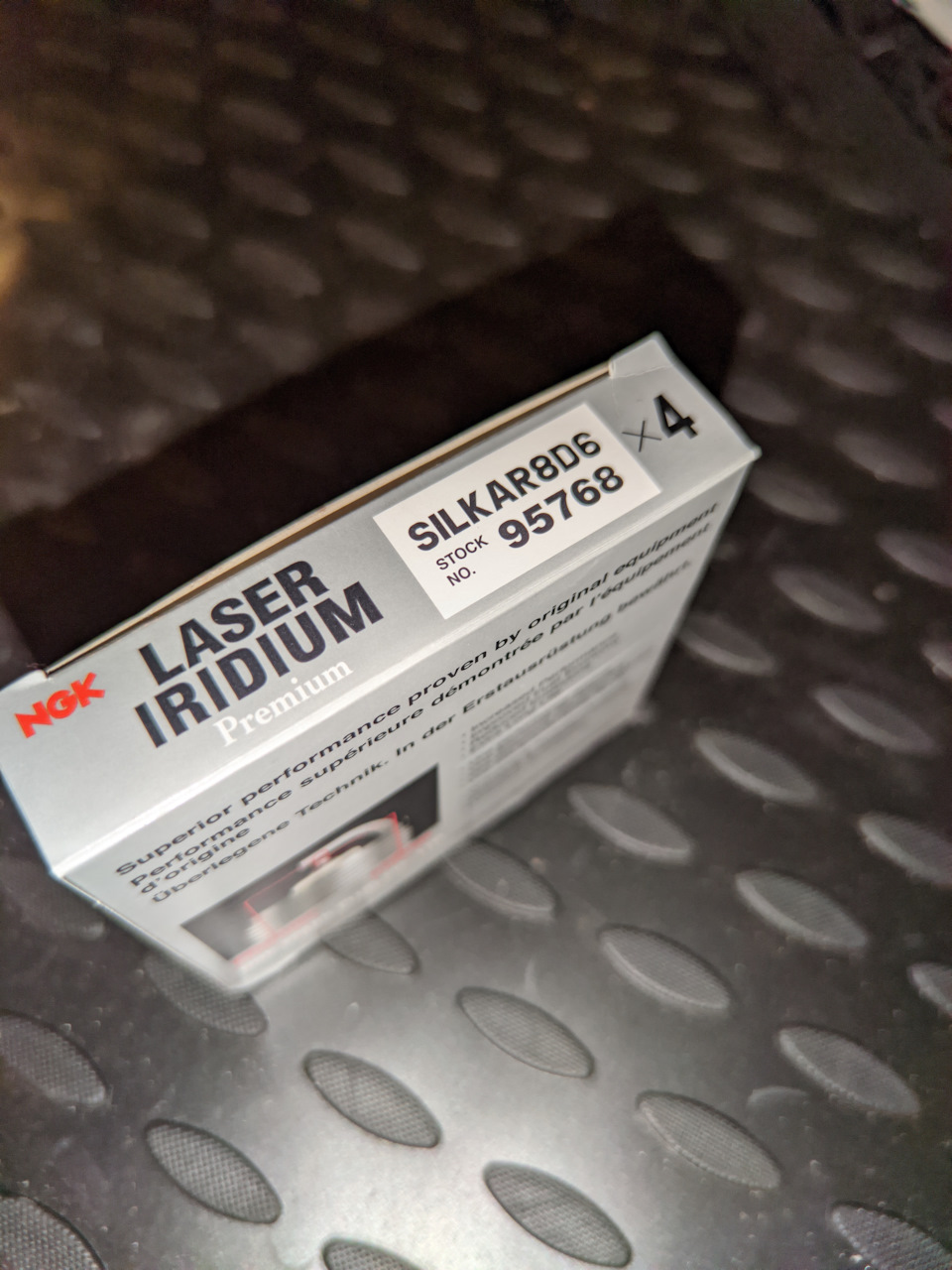 SILKAR8D6 Свеча зажигания 95768 NGK | Запчасти на DRIVE2