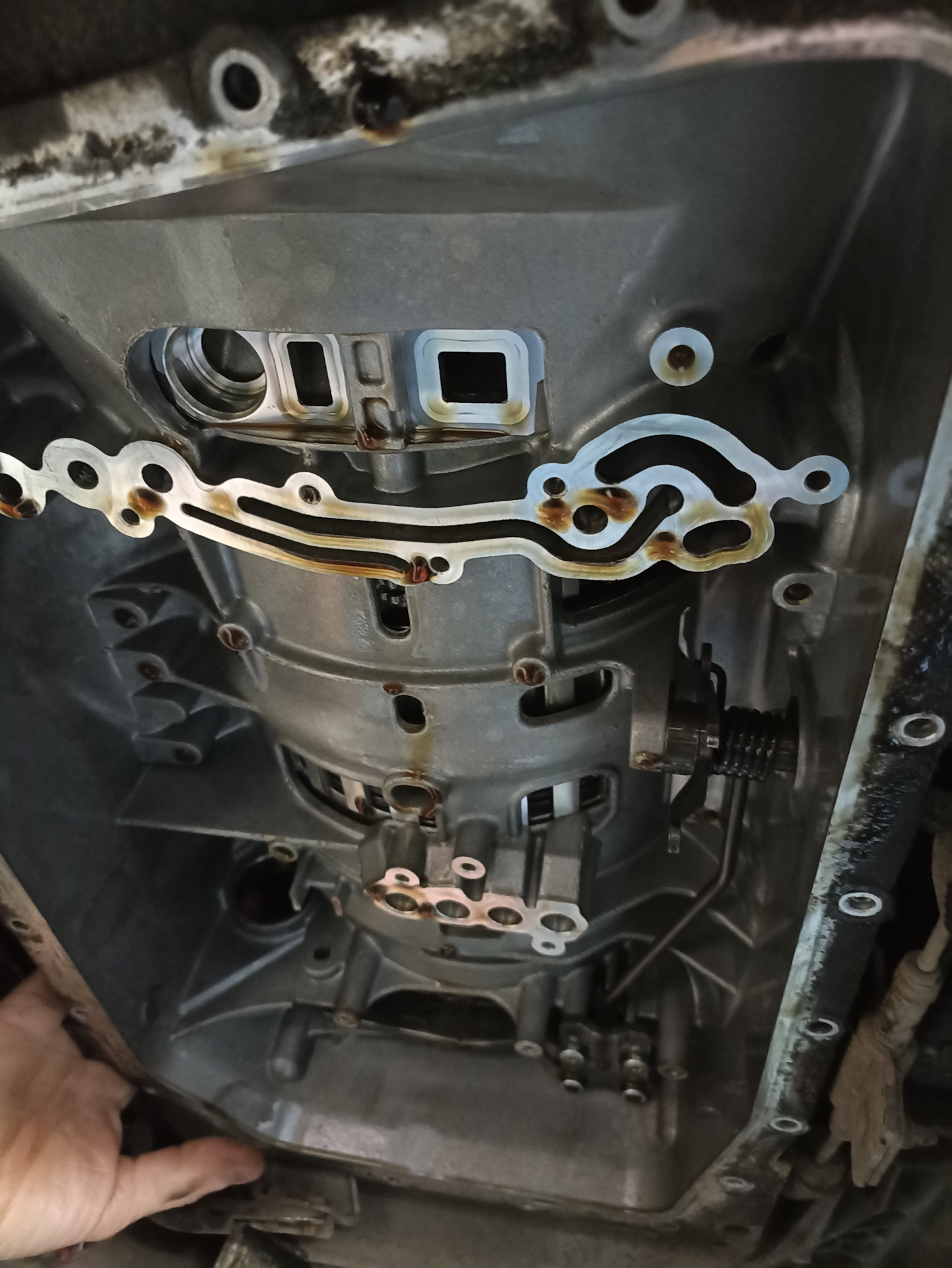#11 замена масла в акпп 6hp28 — BMW 5 series (E60), 3 л, 2008 года ...
