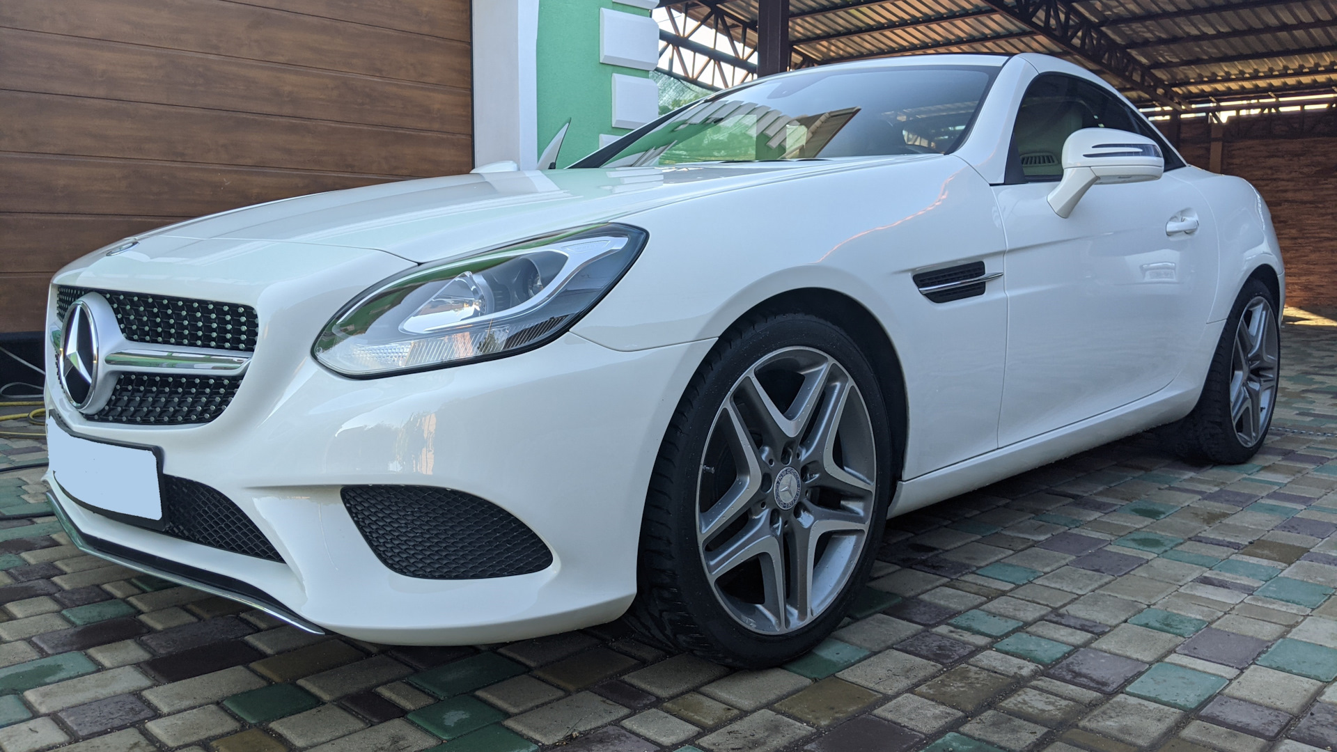 Mercedes-Benz SLK (R172) 1.8 бензиновый 2013 | White Shark на DRIVE2