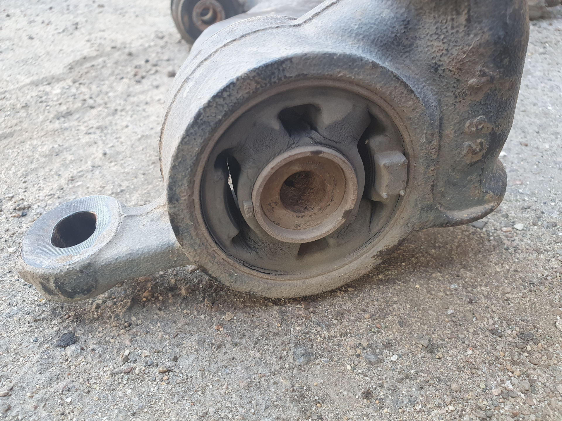 Замена передних рычагов и сальников привода — Mazda CX-5 (1G), 2 л ...