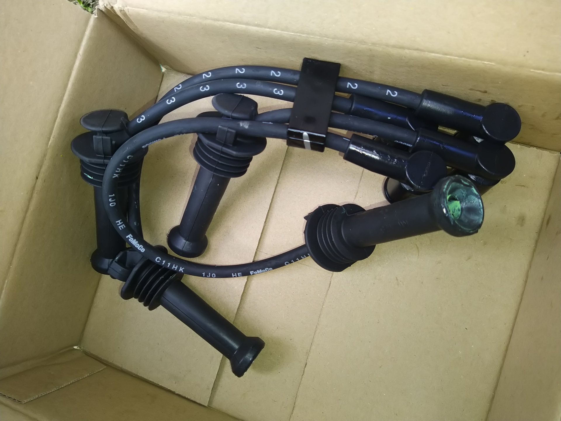 Замена высоковольтных проводов Форд Фокус 3 — Ford Focus Hatchback III ...