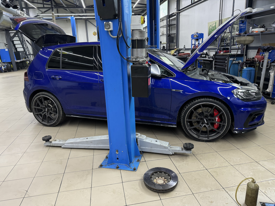 7. 6pot brembo 356mm — Volkswagen Golf R Mk7, 2 л, 2019 года | тюнинг ...