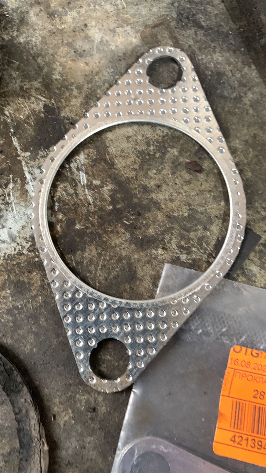 Замена прокладок приемной трубы — KIA Ceed (1G), 1,4 л, 2007 года ...