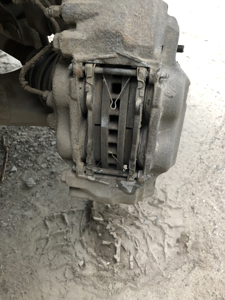 Щелчки при торможении. Окончание. — Toyota Land Cruiser Prado 120 ...