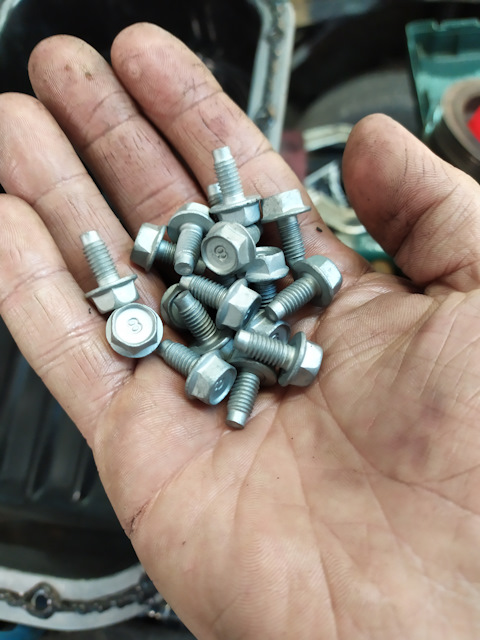 2142122001 Сальник коленвала передний KIA HYUNDAI | Запчасти на DRIVE2