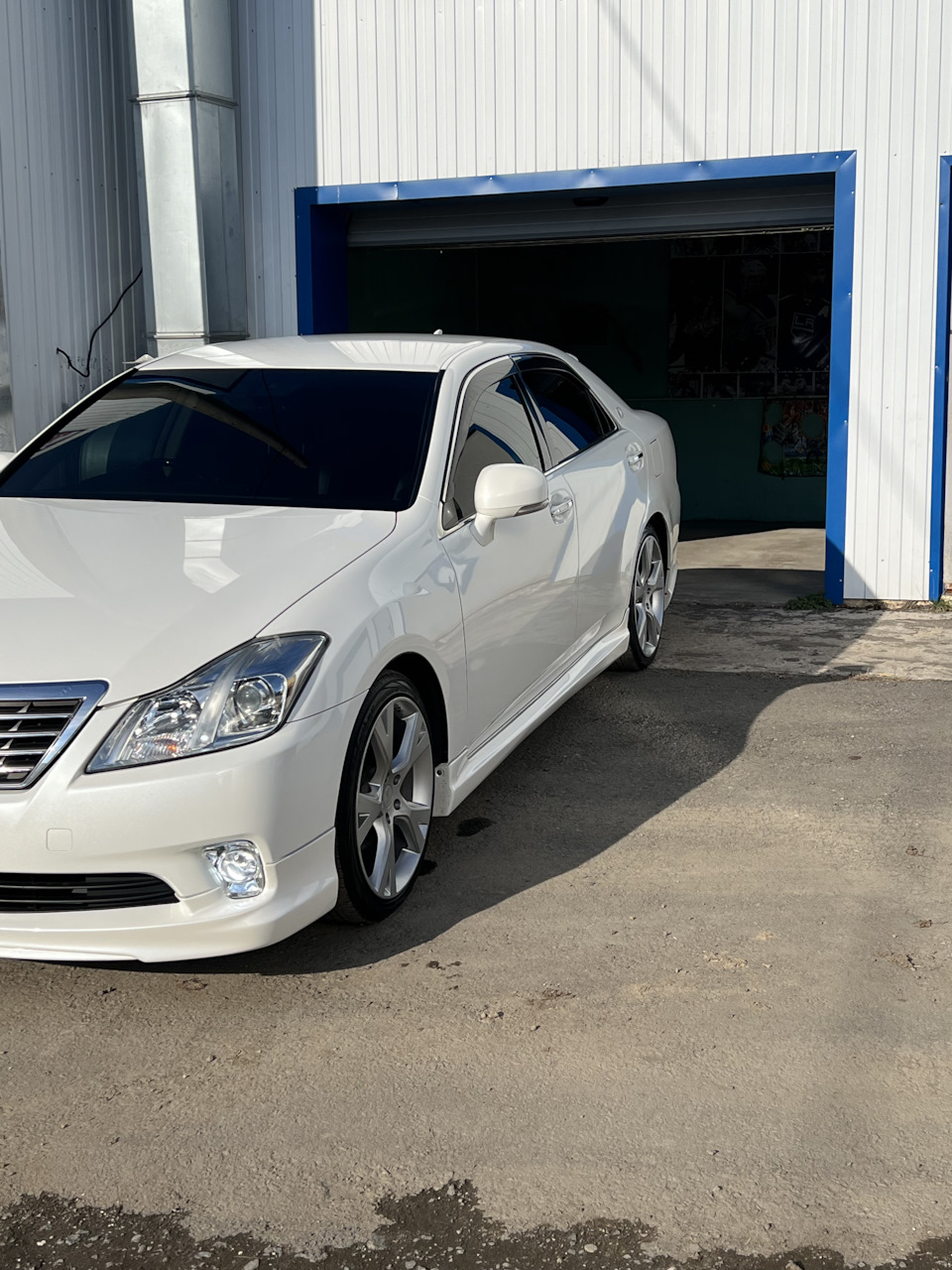 Немного фотографий — Toyota Crown (S200), 3 л, 2010 года | шины | DRIVE2