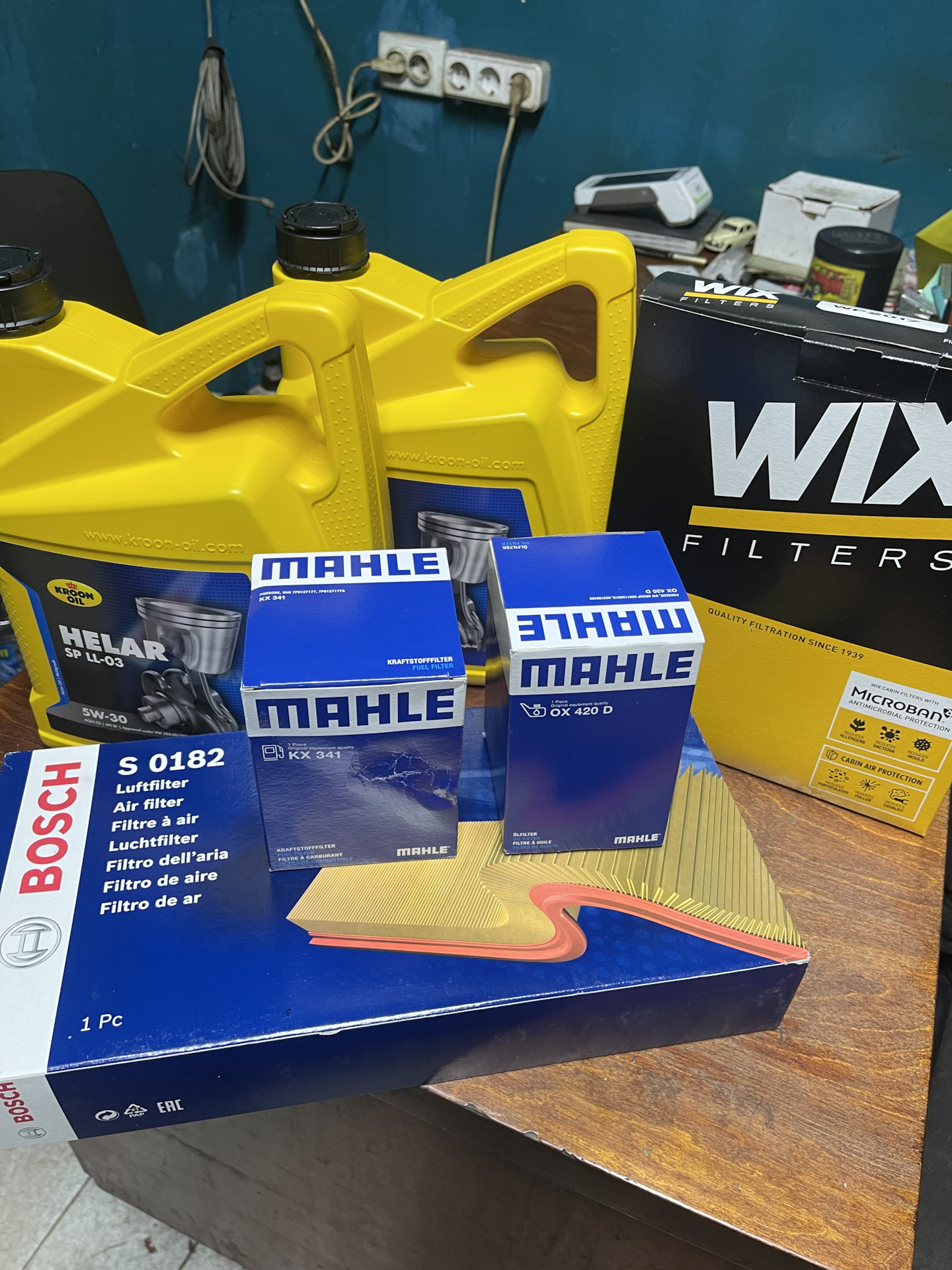 Замена масла и всех фильтров — Volkswagen Touareg (2G), 3 л, 2015 года ...