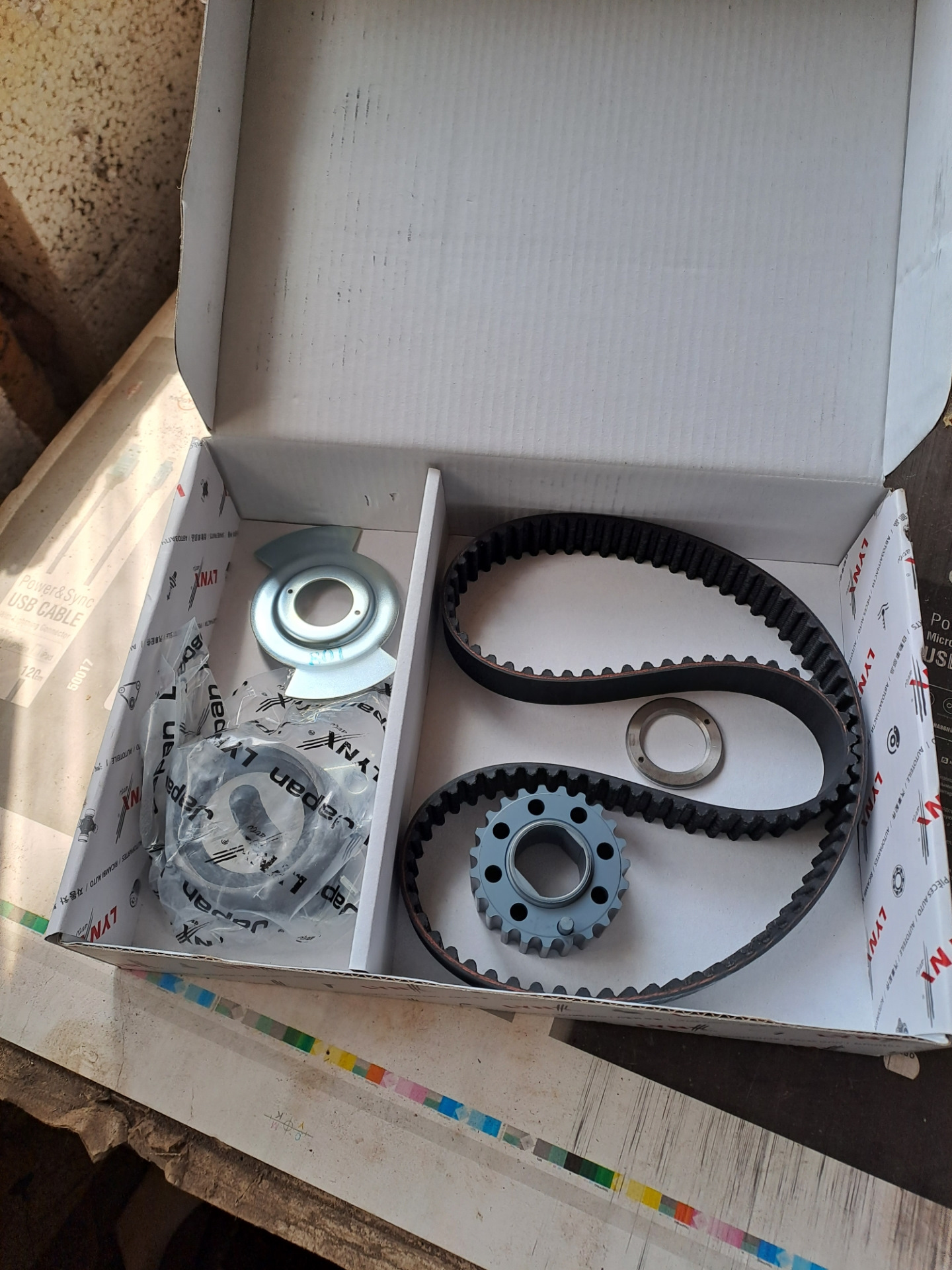 Замена ремня грм и сальника — Mitsubishi Lancer IX, 1,6 л, 2005 года ...