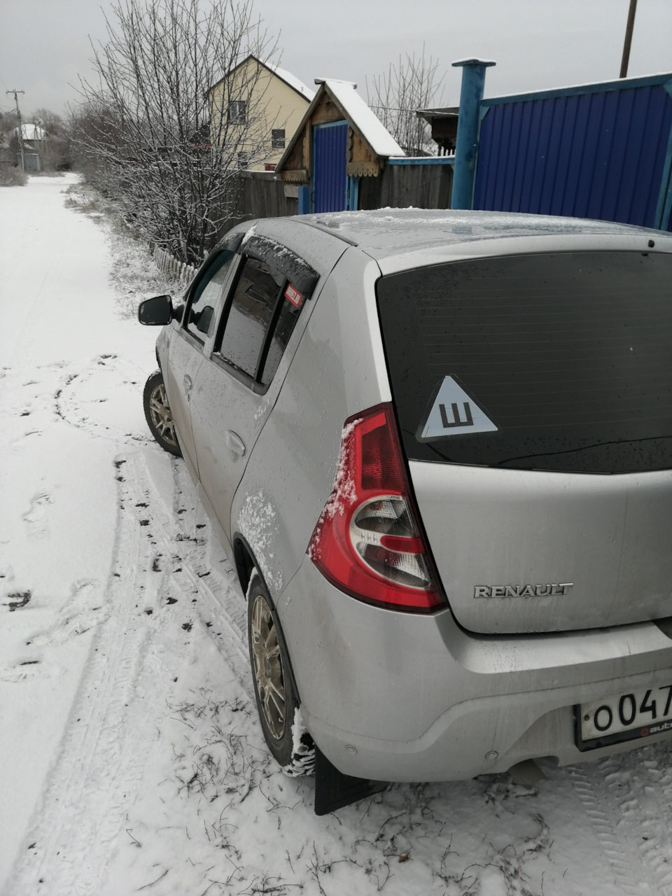 Зима на горизонте. — Renault Sandero 1G, 1,6 л, 2012 года | шины | DRIVE2