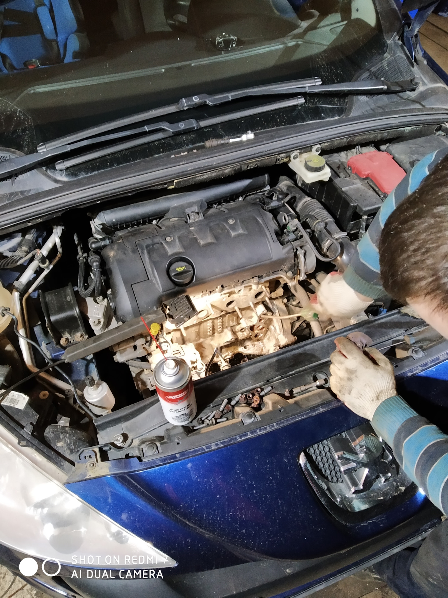 Замена прокладки корпуса масляного фильтра — Peugeot 308 (1G), 1,6 л ...