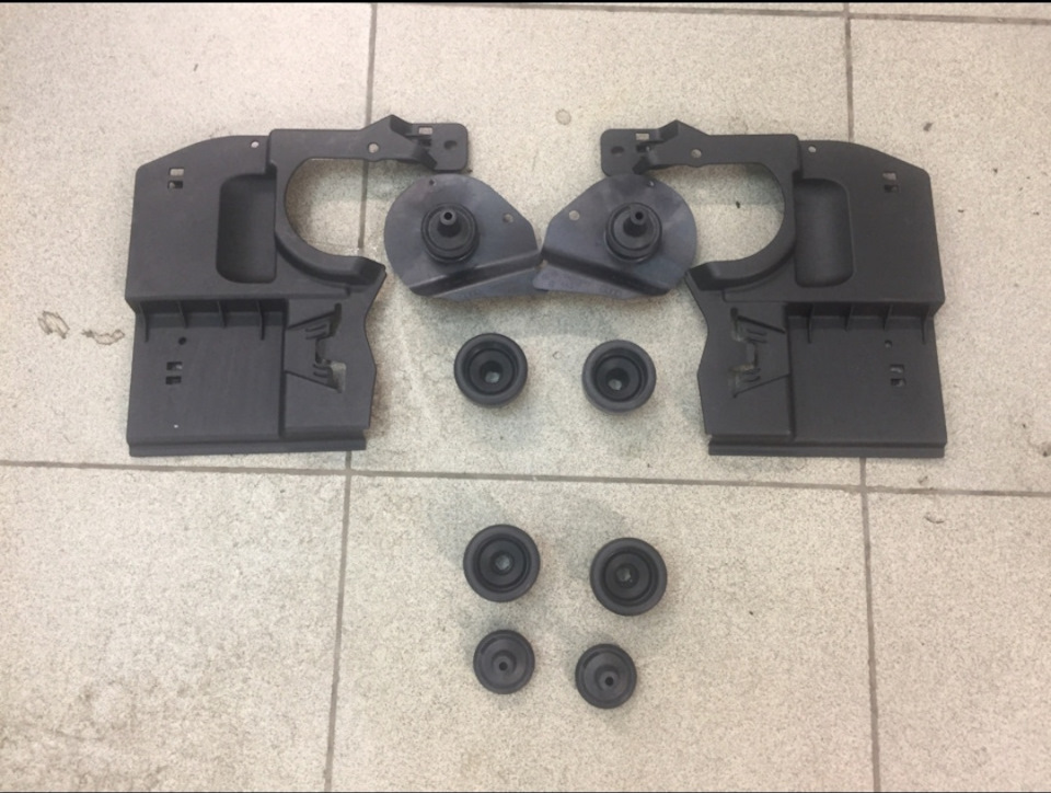 Опоры под домкрат — Skoda Octavia Combi A7 Mk3, 1,8 л, 2014 года ...