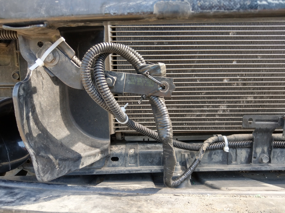 Решетка радиатора Range Rover 2018 — Atlas JK-528200-AC, JK528200AC ...