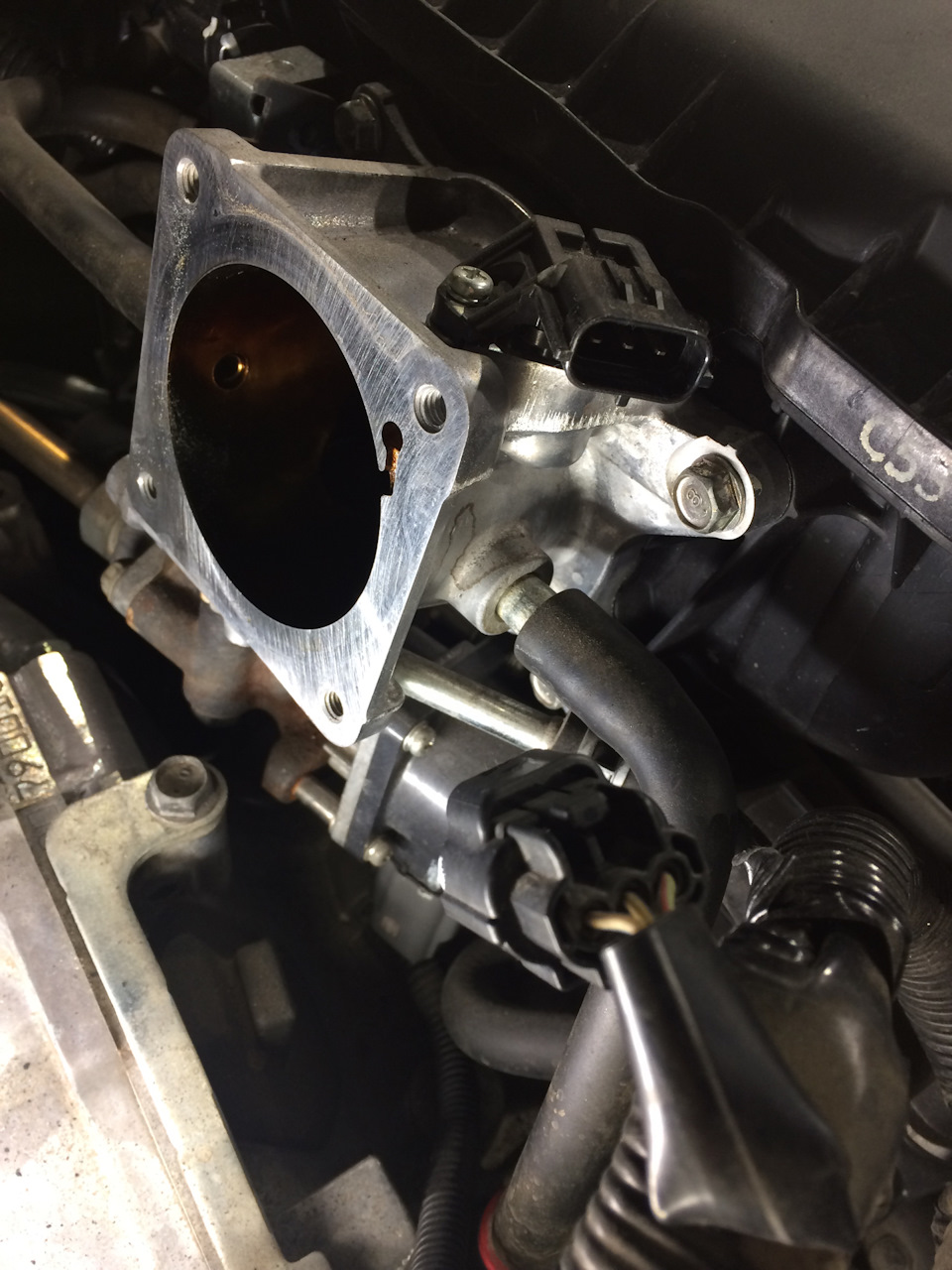 Замена прокладок впуска — Subaru Outback (BR), 2,5 л, 2012 года ...