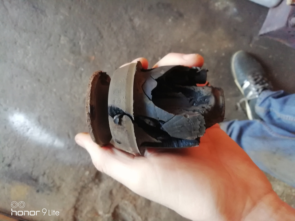 Замена масла в КПП, замена сайлентблоков задней балки, и передних ...