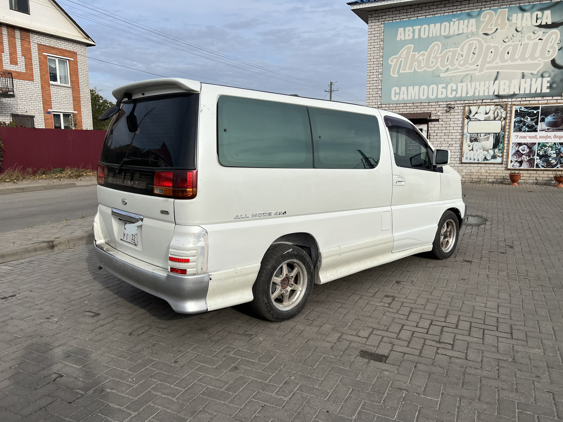 Сборка ч2 — Nissan Elgrand (E50), 3,2 л, 1999 года | аксессуары | DRIVE2